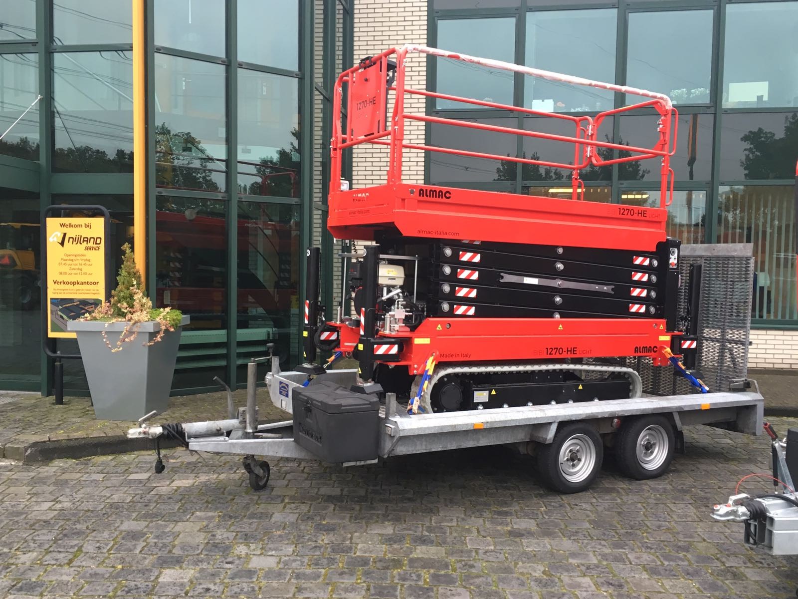 GALLERY | Almac » Crawler Scissor Lift Almac Bibi 1270he | Silcom North