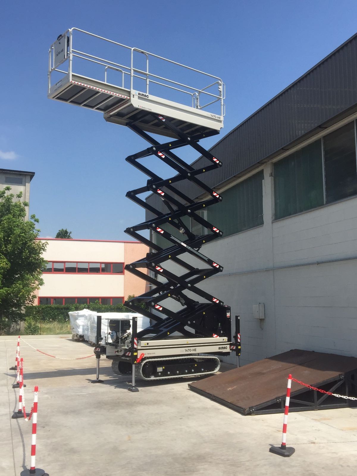 GALLERY | Almac » Crawler Scissor Lift Almac Bibi 1270he | Silcom North