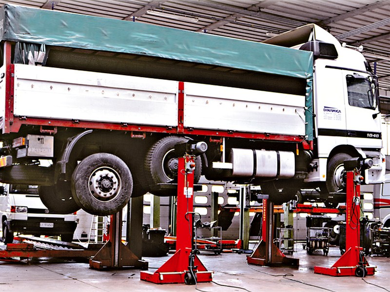 GALLERY | Eurogamma » Mobile Lifting Columns For Trucks And Buses ...