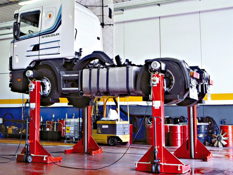 GALLERY | Eurogamma » Mobile Lifting Columns For Trucks And Buses ...